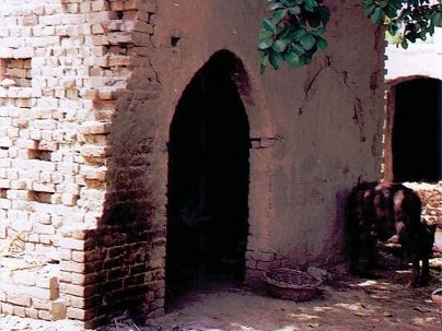 Gurdwara Sri Chota Nanakiana Sahib Hujra Shah Muqeem | Discover Sikhism